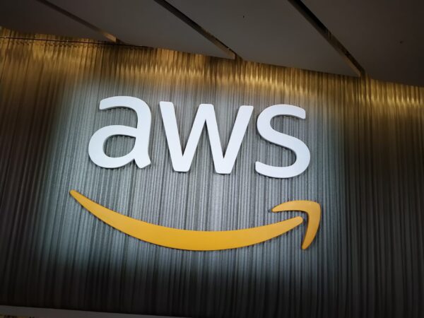 AWS Outposts Makes It Way To Thailand & India | techENT AWS Outposts Makes It Way To Thailand & India | techENT