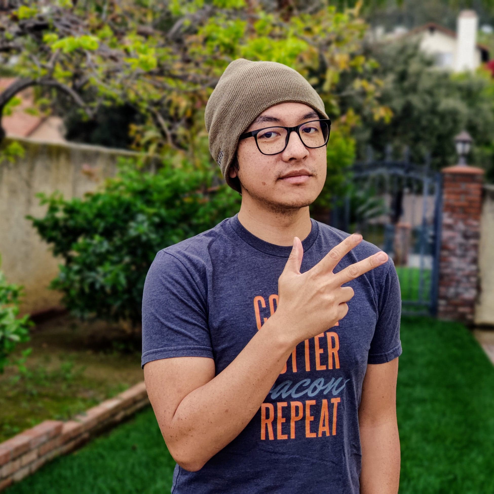 [Podcast] Tech & Tonic Featuring Joshua Vergara & Isa Rodriguez: Motorola's Big Comeback ...