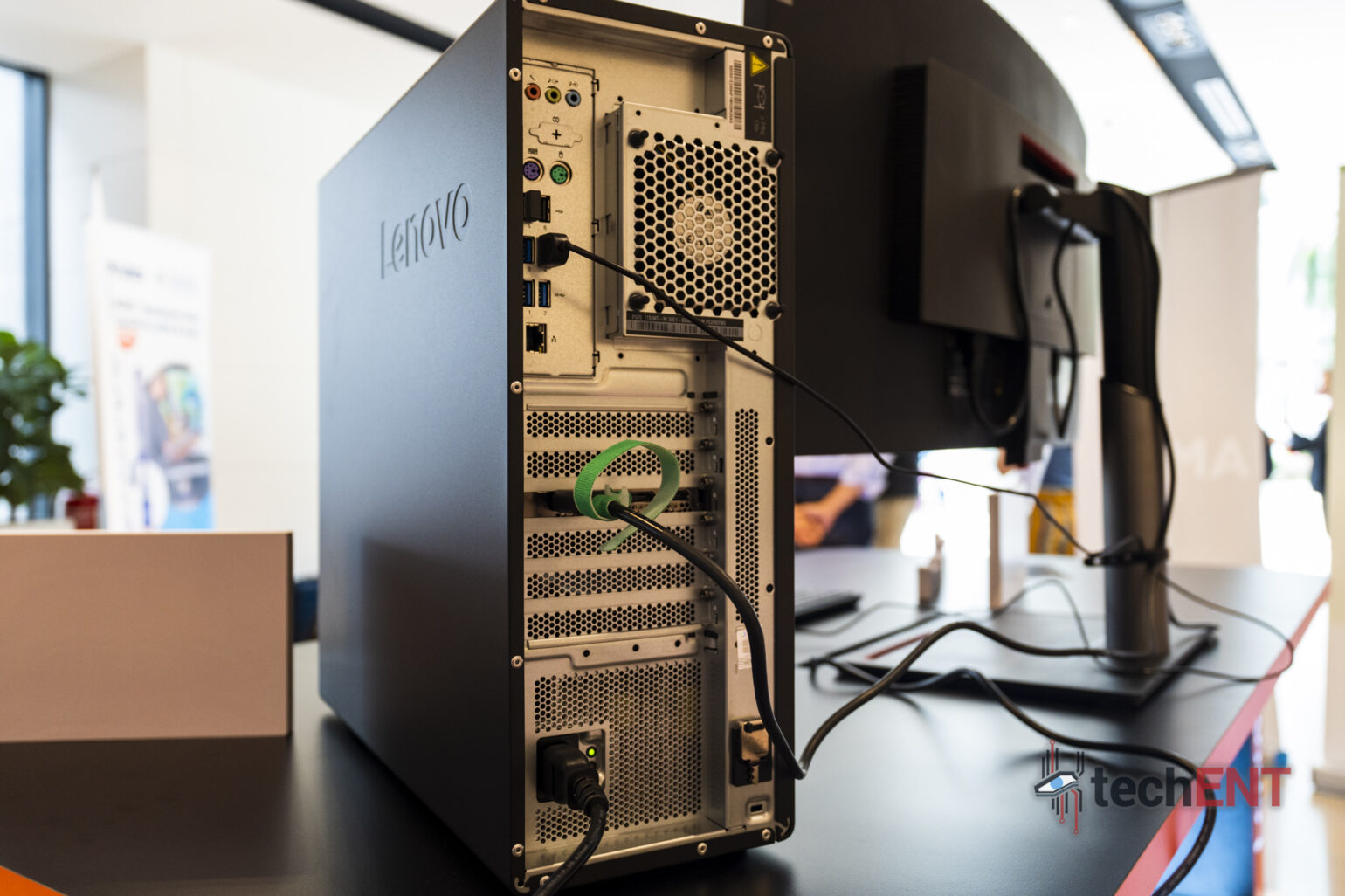 Lenovo Launches ThinkStation P620 Workstation Packing AMD’s Ryzen ...
